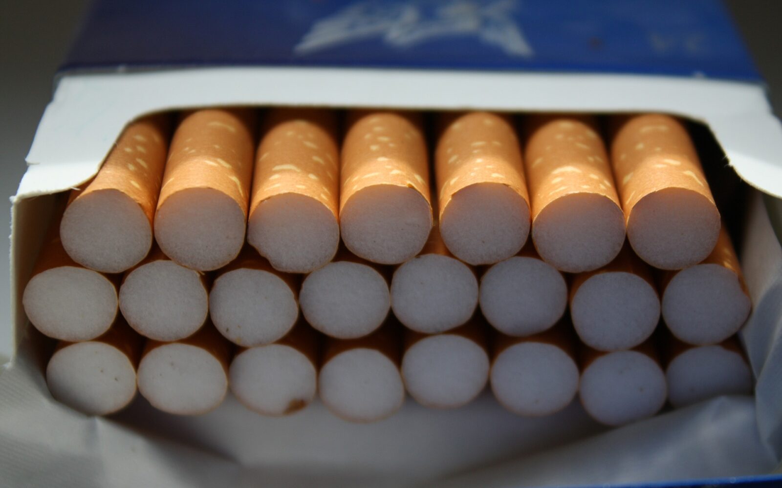 Cigarete poskupljuju za par dana, objavljene nove cijene - Kastela.COM